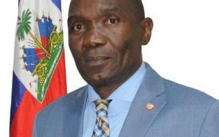 Une transition apparait inévitable, selon le sénateur Lambert - METROPOLE